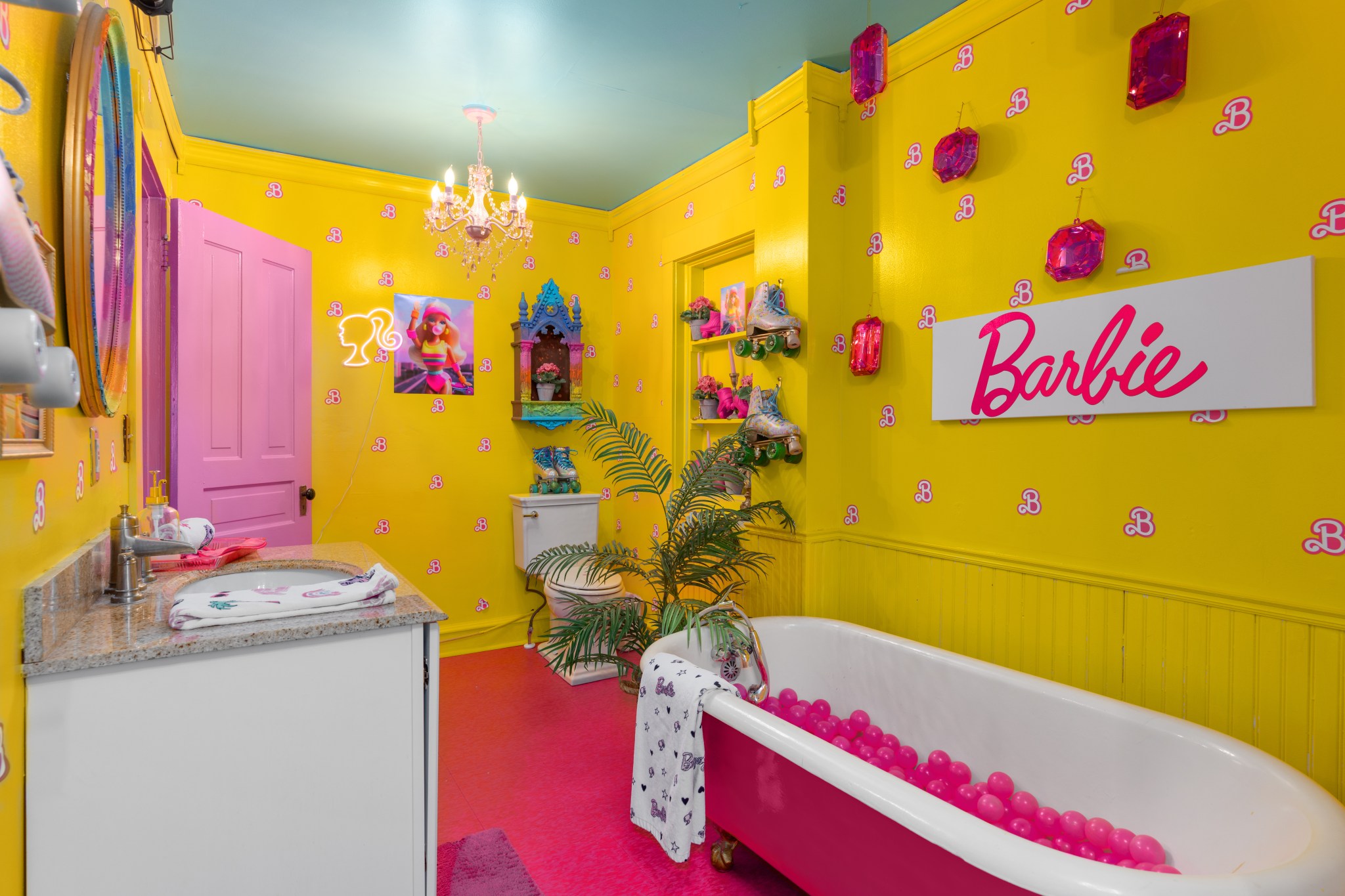 This Barbie Themed Pink Hudson Wisconsin Home Is Perfect - Zillow Gone Wild