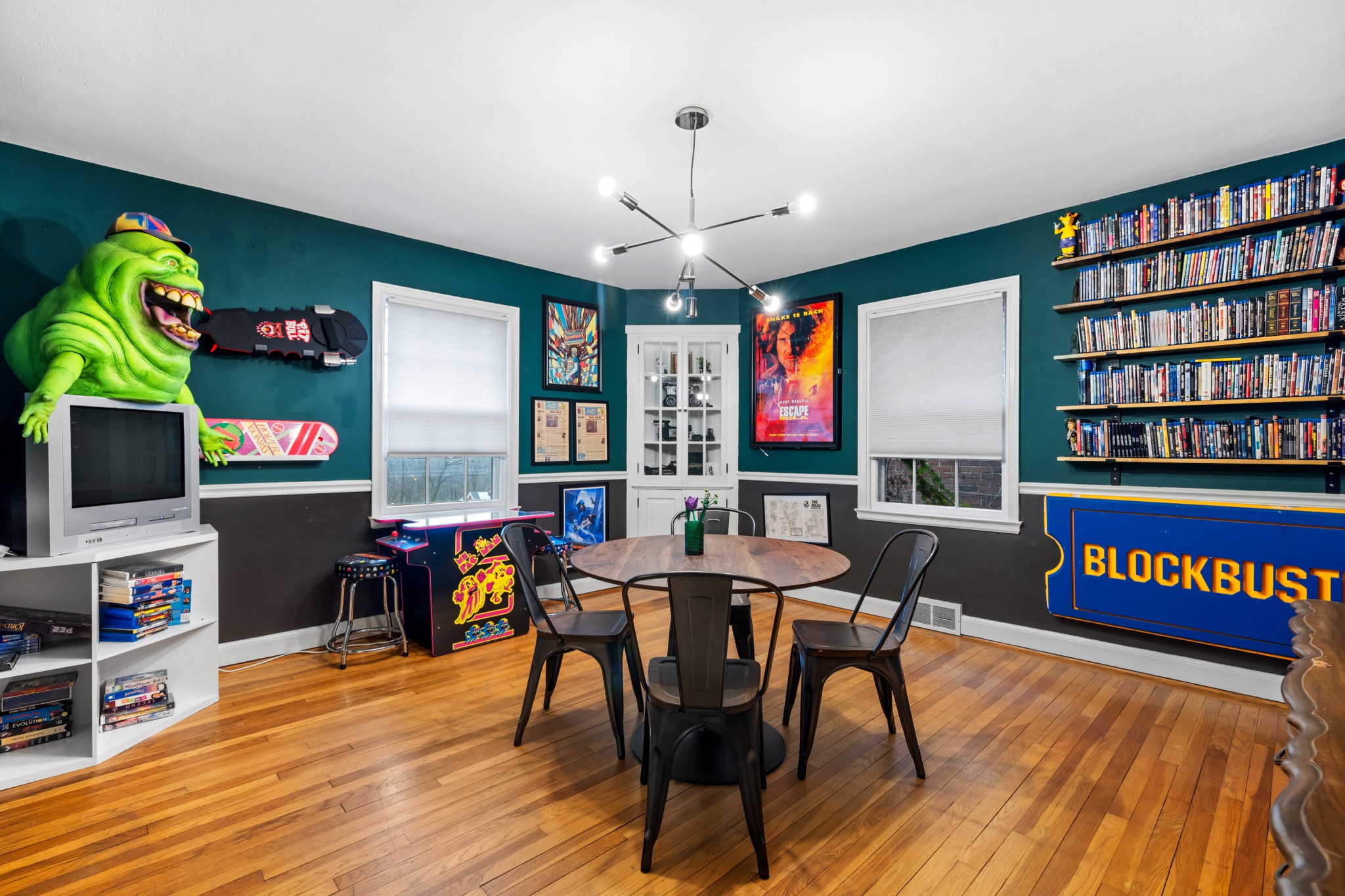 Maximalist Pittsburgh Home Has A Blockbuster Inside - Zillow Gone Wild