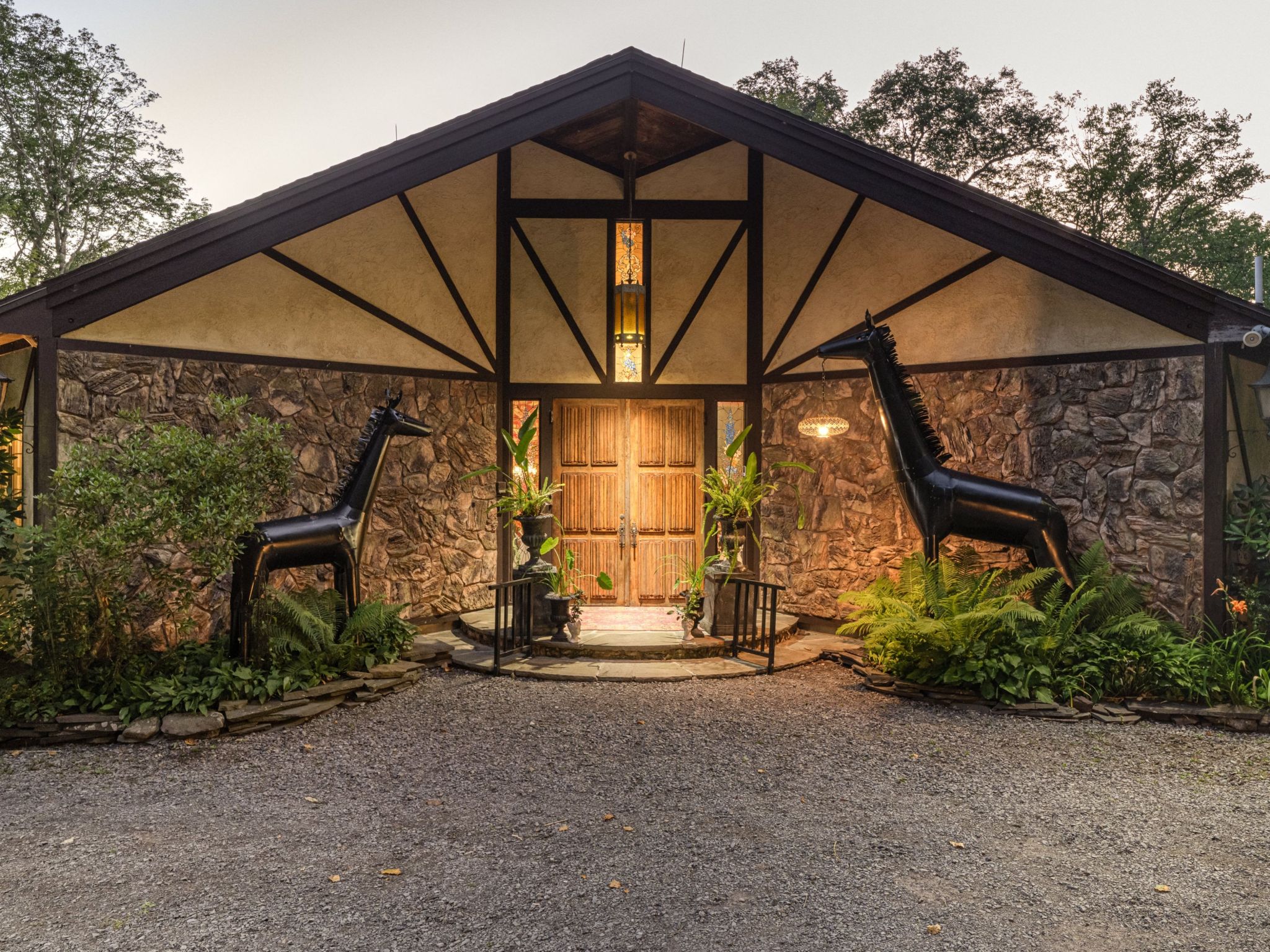 Wild Homes Archives - Zillow Gone Wild